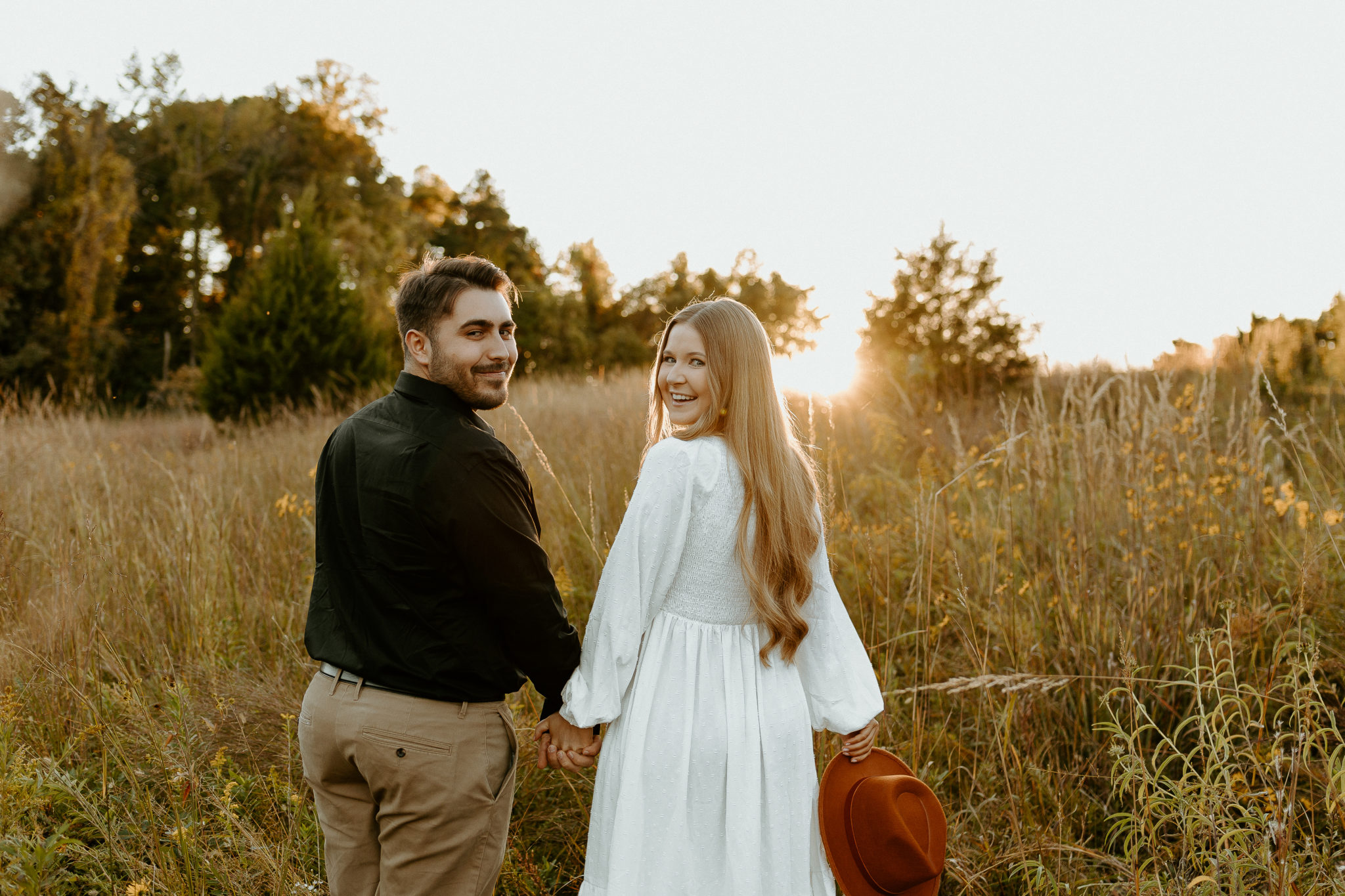What to wear for engagement photos - Patty Betts Photography